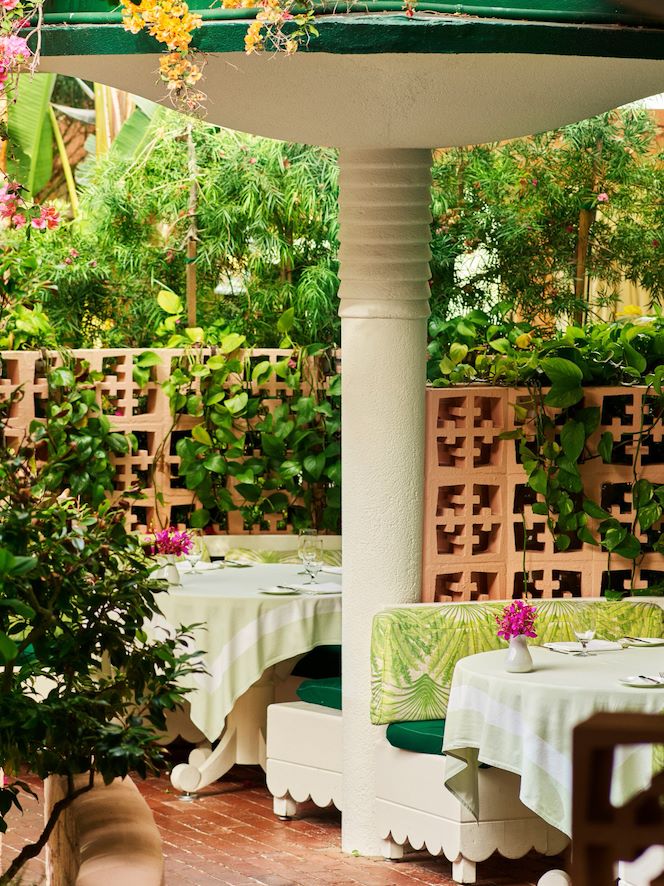 American Cuisine, Los Angeles | Fine Dining At The Polo Lounge