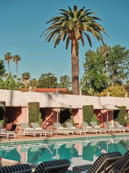 Hotel Swimming Pool In LA | The Beverly Hills Hotel