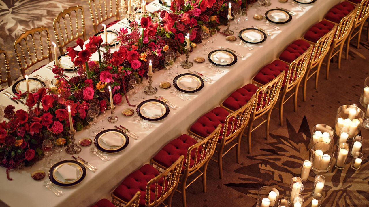 Hôtel Plaza Athénée, Paris | 5-Star Hotel On Avenue Montaigne