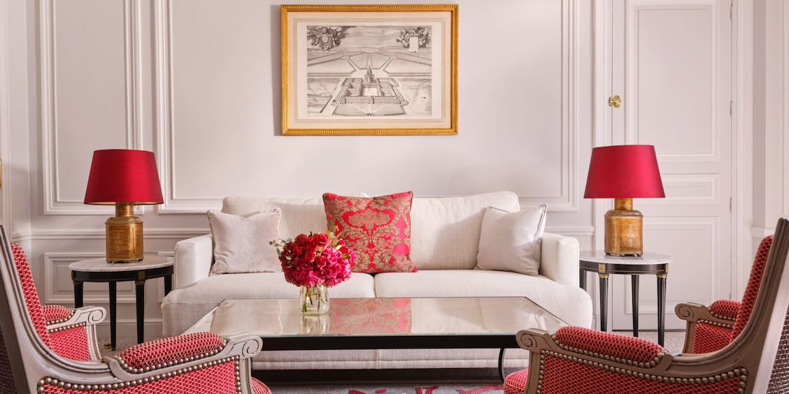 Deluxe Suite With Paris Views & Balcony | Hôtel Plaza Athénée