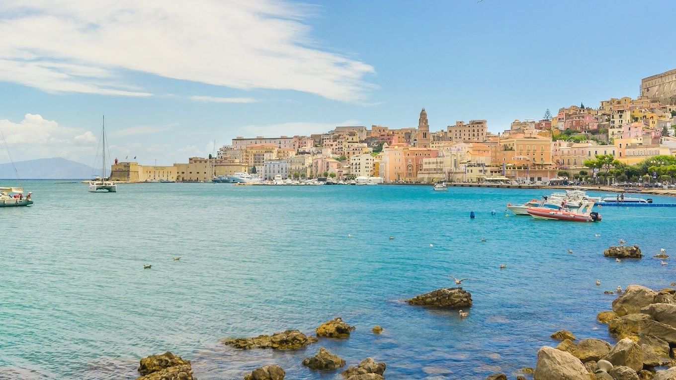 Stunning Seaside Resorts Near Rome | Rome Travel Guide